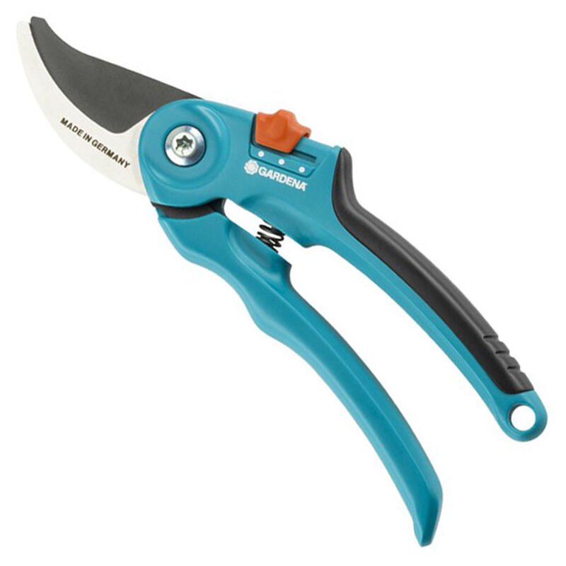 Robust anvil shears for old and dry wood up to 22 mm in diameter, with ...